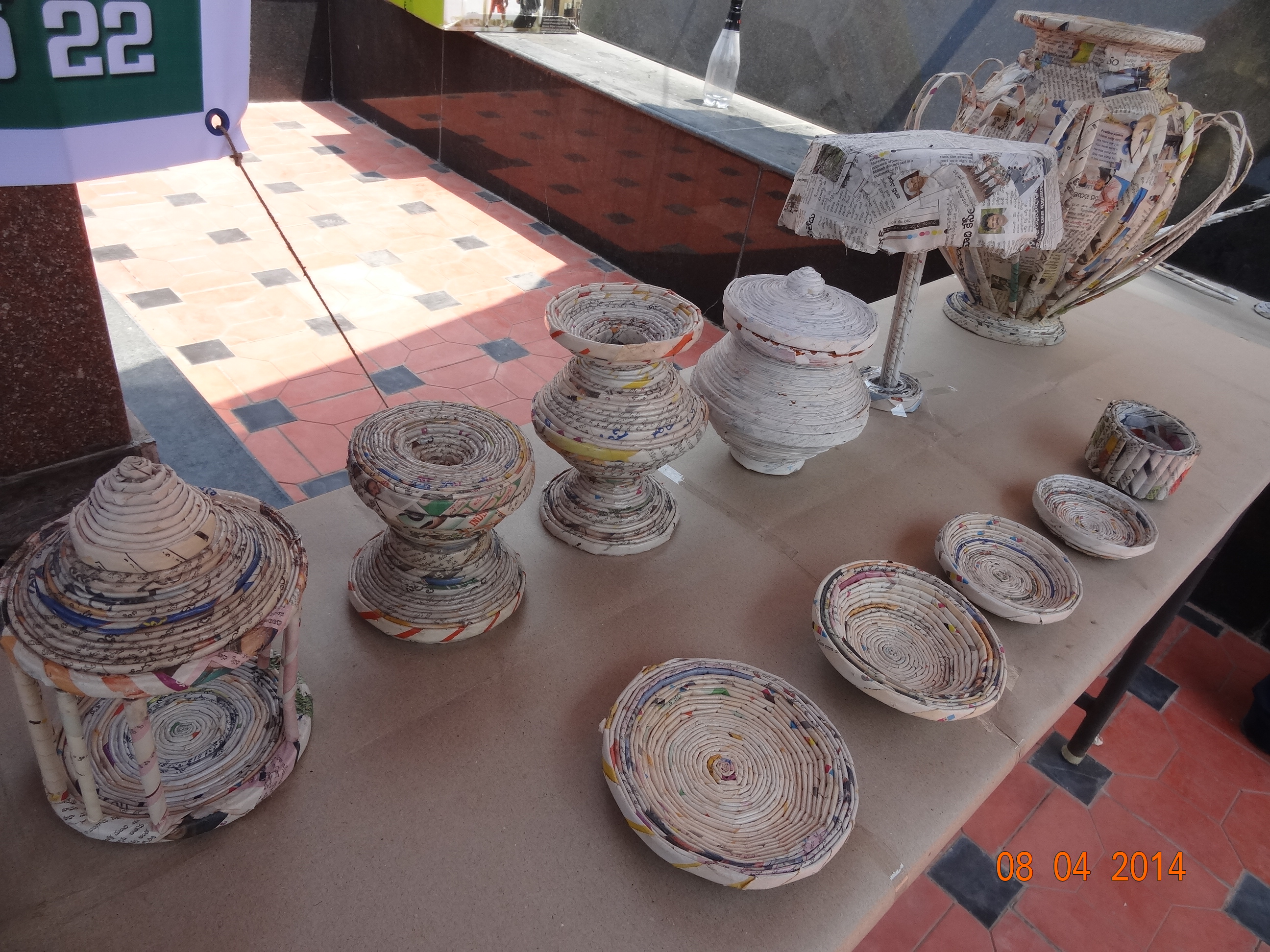 UNIQUE CREATIVITY WITH NEWSPAPER - India Book of Records